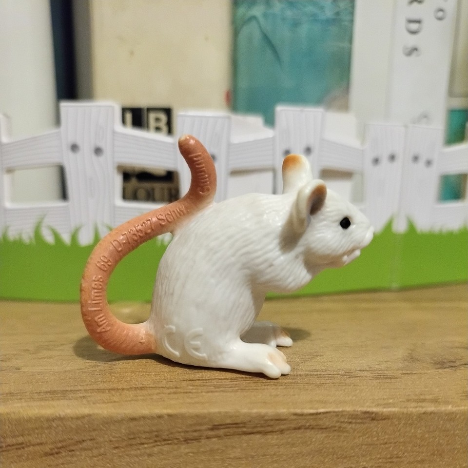 Schleich Mouse 14406 - Good condition | eBay