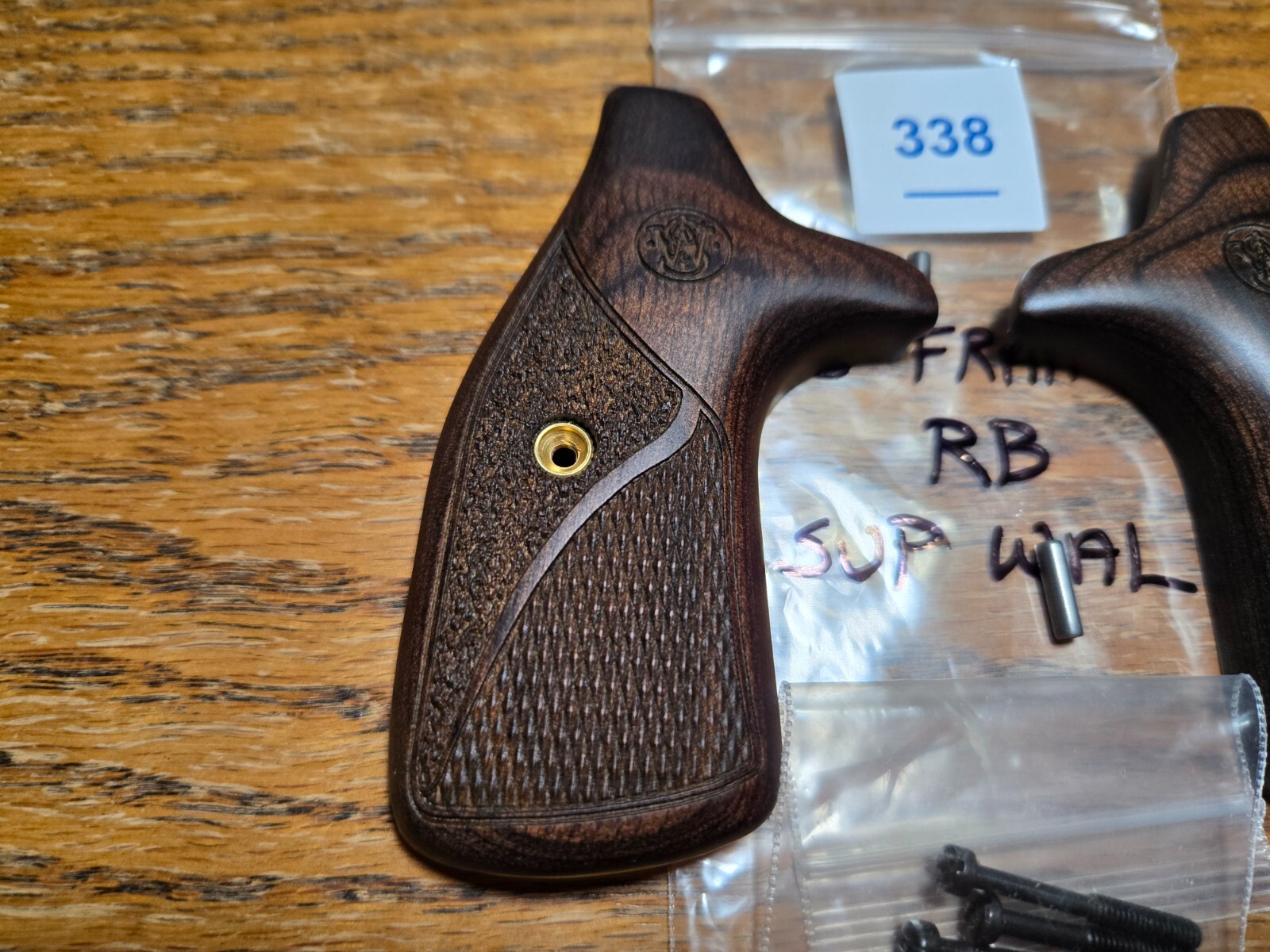Smith & Wesson J Frame RB Super Walnut Checker/ Stippled S&W Emblem ...