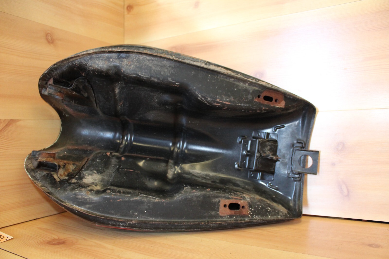 1980-1983 Kawasaki KZ550 KZ 550 C1 C2 LTD OEM Fuel Gas Tank 51001-1062 ...