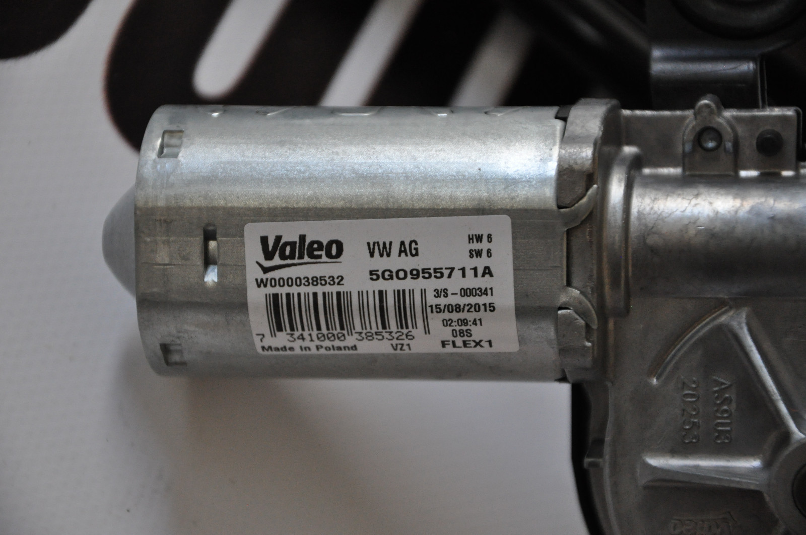 VW Passat 3G Golf Wischnermotor hinten Scheibenwischer 5G0 955 711 A ...