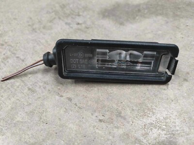 11/2017 to 12/2021 VW Volkswagen AW Polo - License number plate light ...