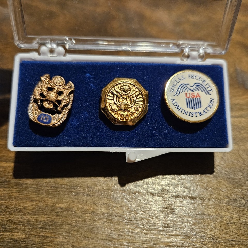 Vintage 30 & 10 Year Army Civil Service Lapel Pins And SSA Shield Lapel ...