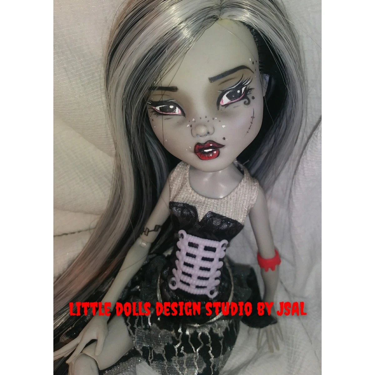 Frankie Monster High Face Painting