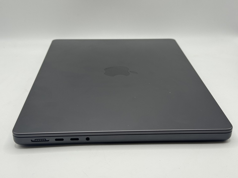 Apple MacBook Pro A3112 MW2U3LL/A 14" M4 16GB RAM 512GB SSD Sequoia 15. ...