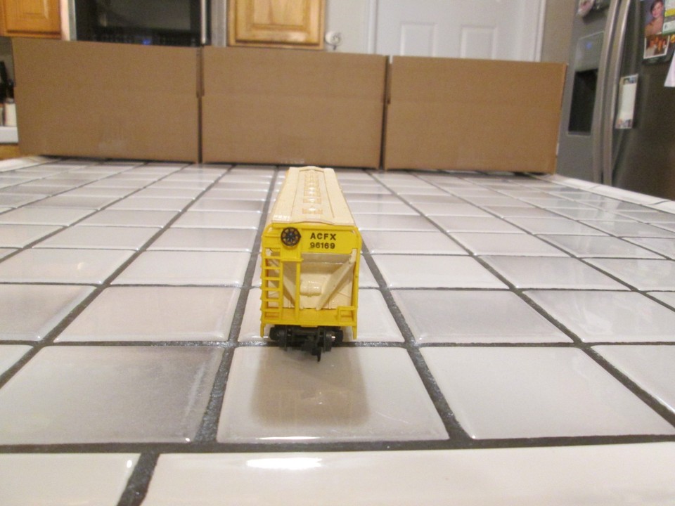 AHM ACFX covered hopper car HO scale | eBay