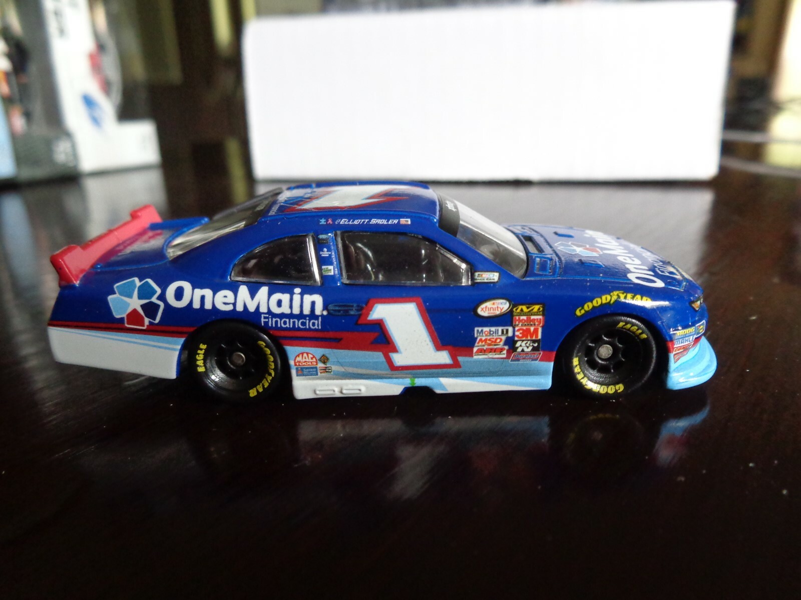 ELLIOTT SADLER # 1 ONE MAIN FINANCIAL 2015 FORD MUSTANG GT ACTION 1/64 ...