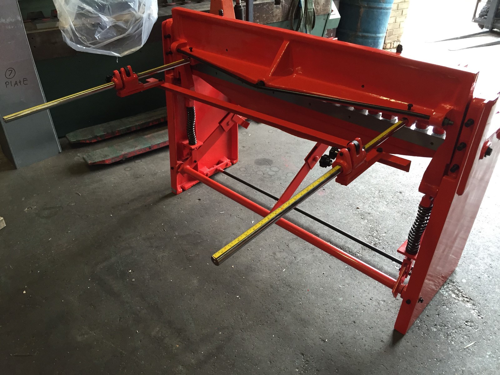 WNS Sheet Metal Cast Iron Treadle Guillotine Foot Shear 1320 x 1.5mm ...