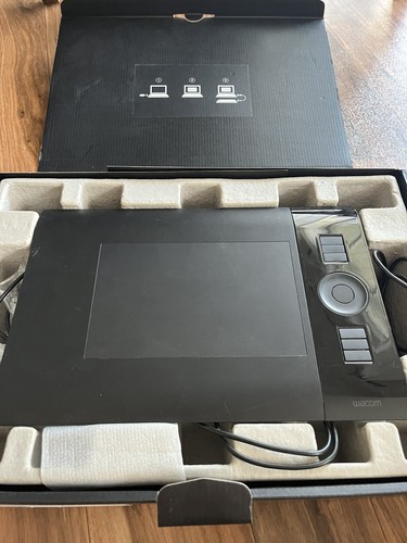 Wacom Intuos 4 Professional Graphic Tablet PTK-440 With Pen, and Cable ...