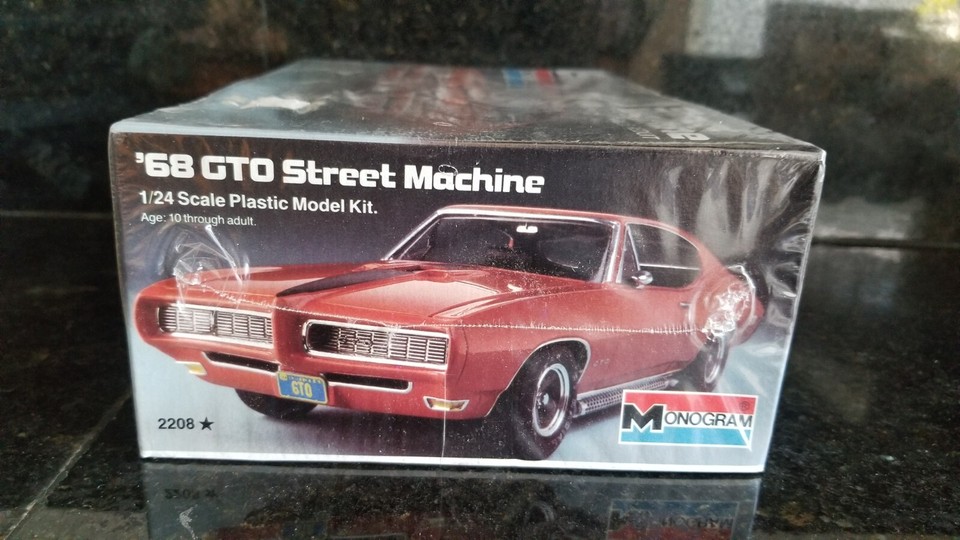 OLDER MONOGRAM 1968 PONTIAC GTO CAR 1/24 SCALE MODEL KIT | eBay