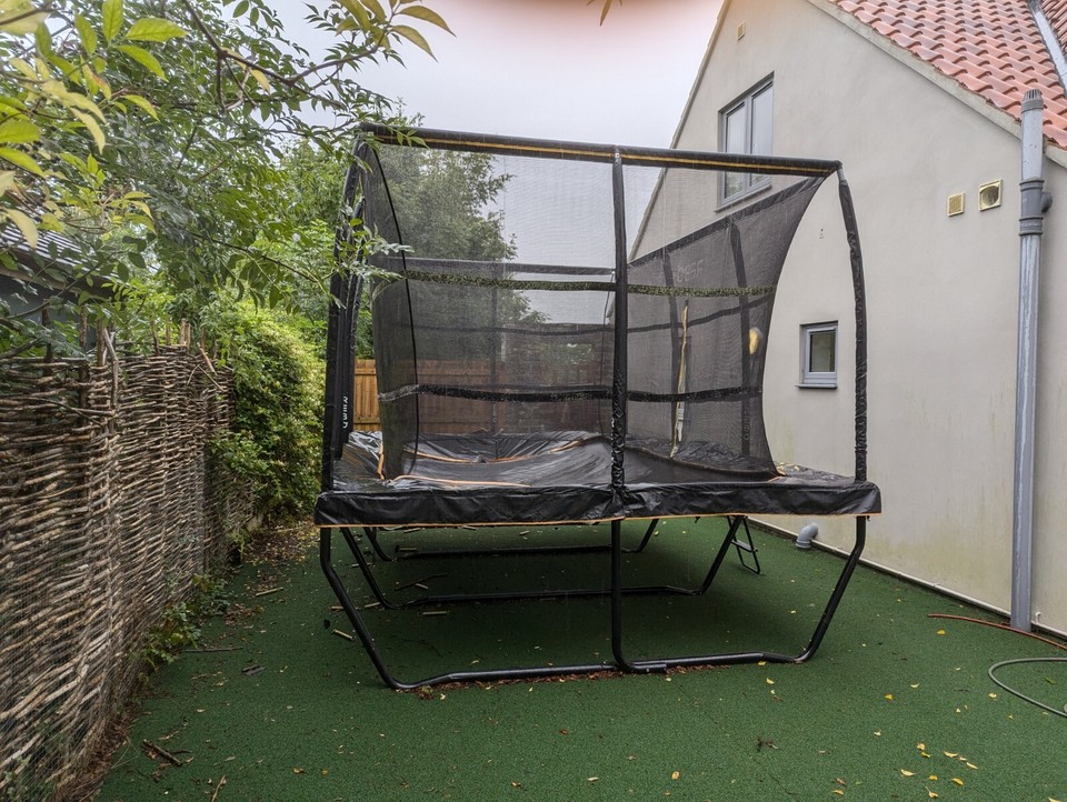 Rebo Altitude Rectangle Trampoline and Safety Enclosure 10 ft X 14 ft ...