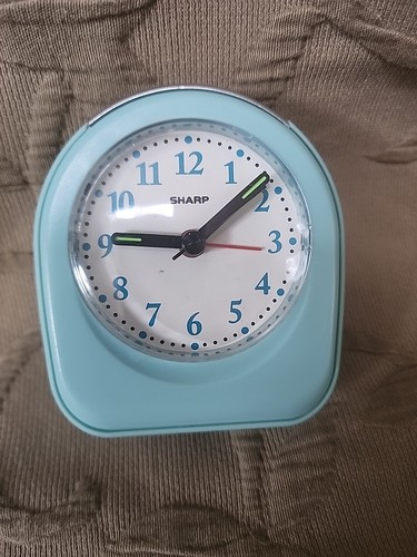 Sharp Travel Alarm Clock with Light Quartz Analog Model SPC844 - Tested ...