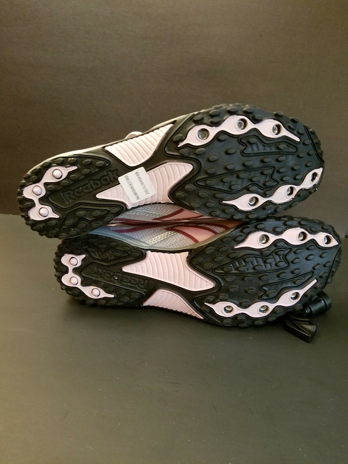 Women's Reebok Velocity XC Track & Field Shoes 9 1/2 Non-Marking ...