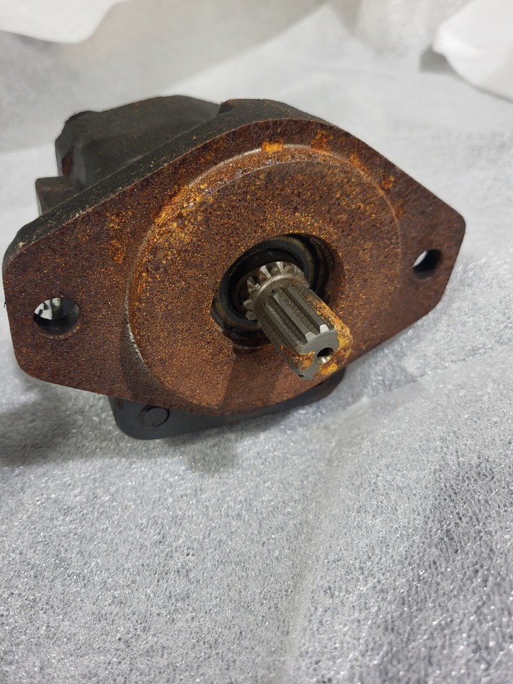 Parker 308-9110-185 Gear Pump 3089110185 | eBay