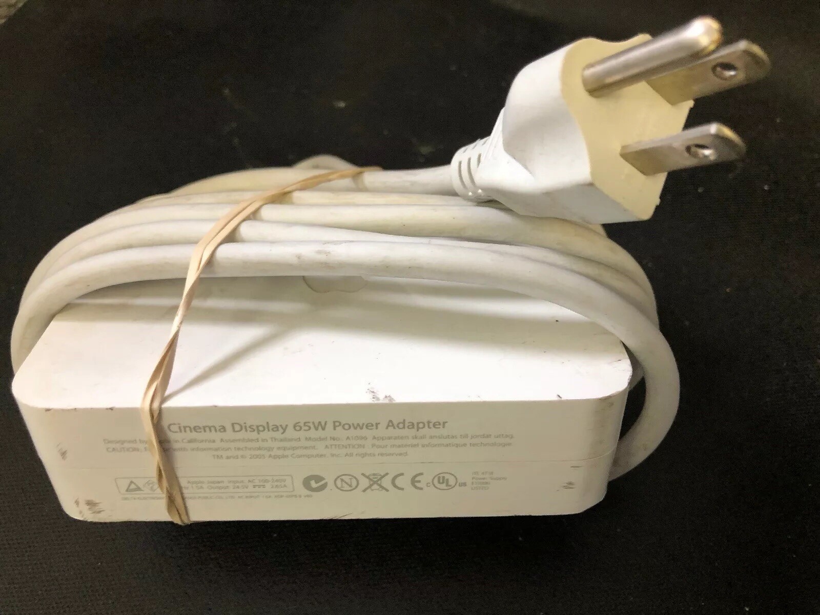 GENUINE APPLE CINEMA DISPLAY 65W POWER ADAPTER A1096 | eBay