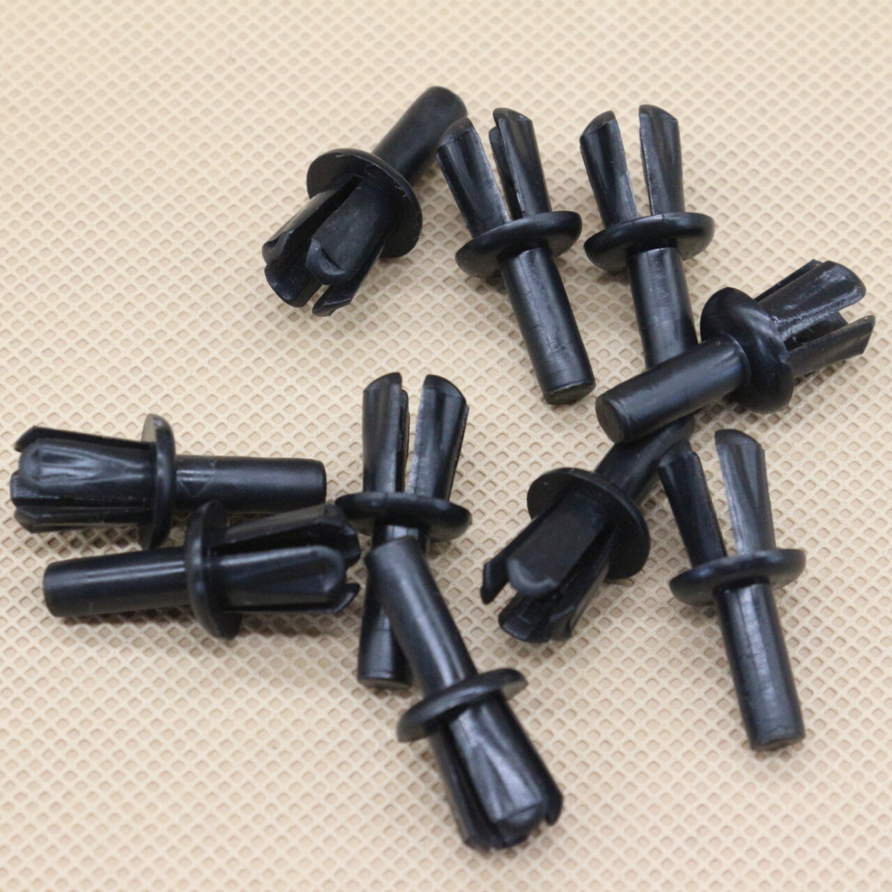 10pcs Nylon Rivets Push-Type Retainers for Land Rover Discovery Range ...