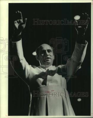 1982 Press Photo Reverend Ralph A. DiOrio, Catholic Priest and Healer ...