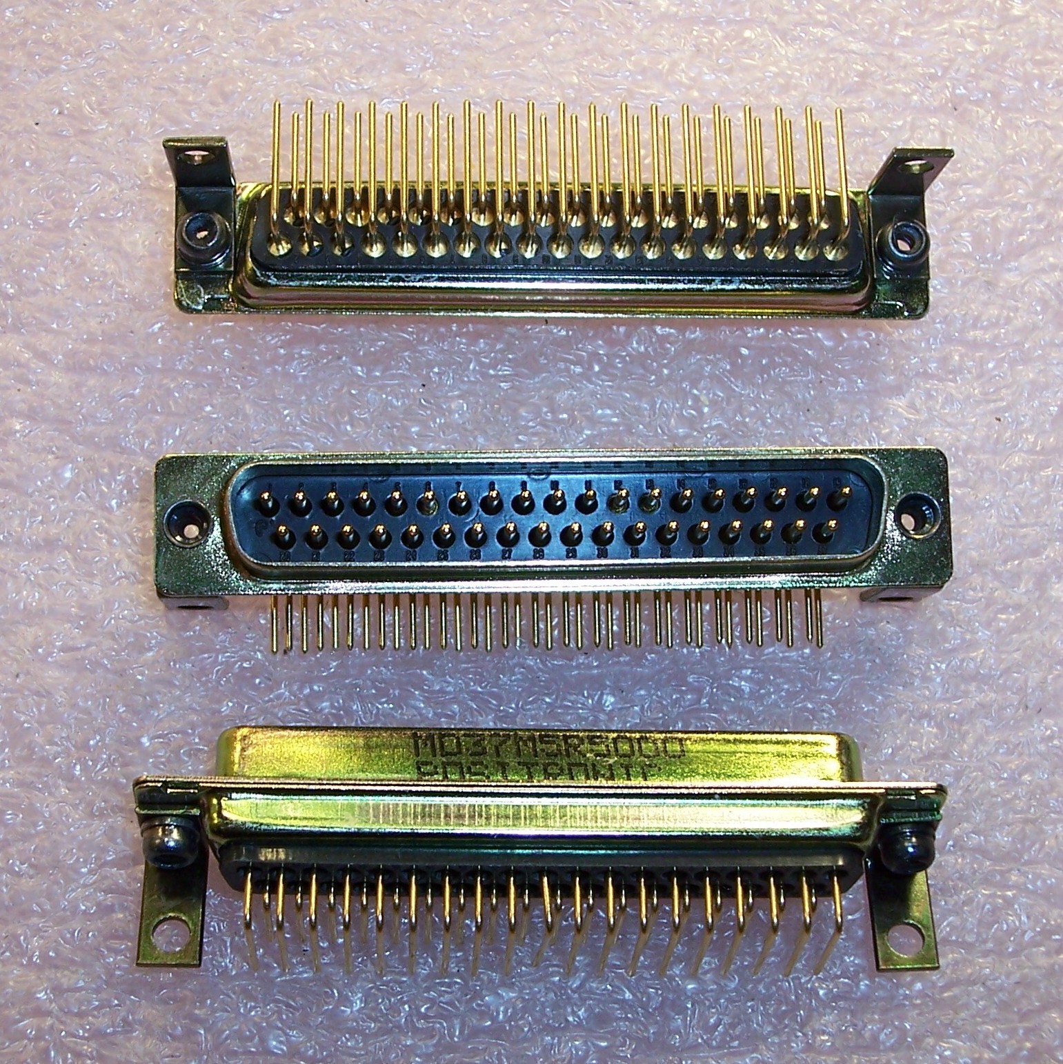 QTY (5) 37 POSITION R/A PLUG DSUB CONNECTORS MD37M5R5000 POSITRONICS | eBay