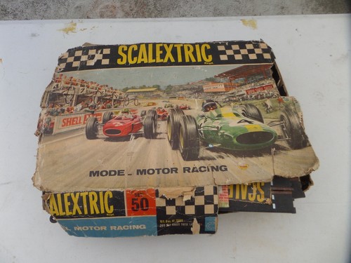 VINTAGE OLD 1960's SCALEXTRIC SLOT CAR SET FORD F40 & JAGUAR CARS SET ...