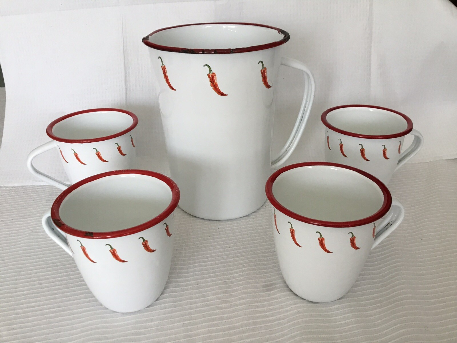 Set of 4 Vintage Marble Canyon Enamelware coffee mugs & 1 Pitcher ...