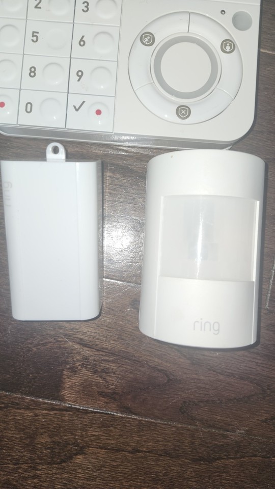 Ring Camera/3 sensors/Keypad Lot motion sensor and extender no power ...
