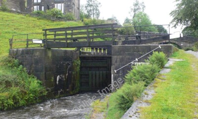Photo 6x4 Lobb Mill Lock 16 Todmorden Rochdale Canal c2011 | eBay UK
