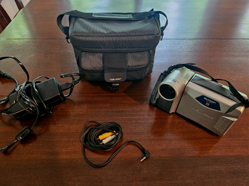 Sharp Viewcam VL-AH50 Hi-8 Camcorder 8mm Video Camera Hi8 & Video8 - A ...