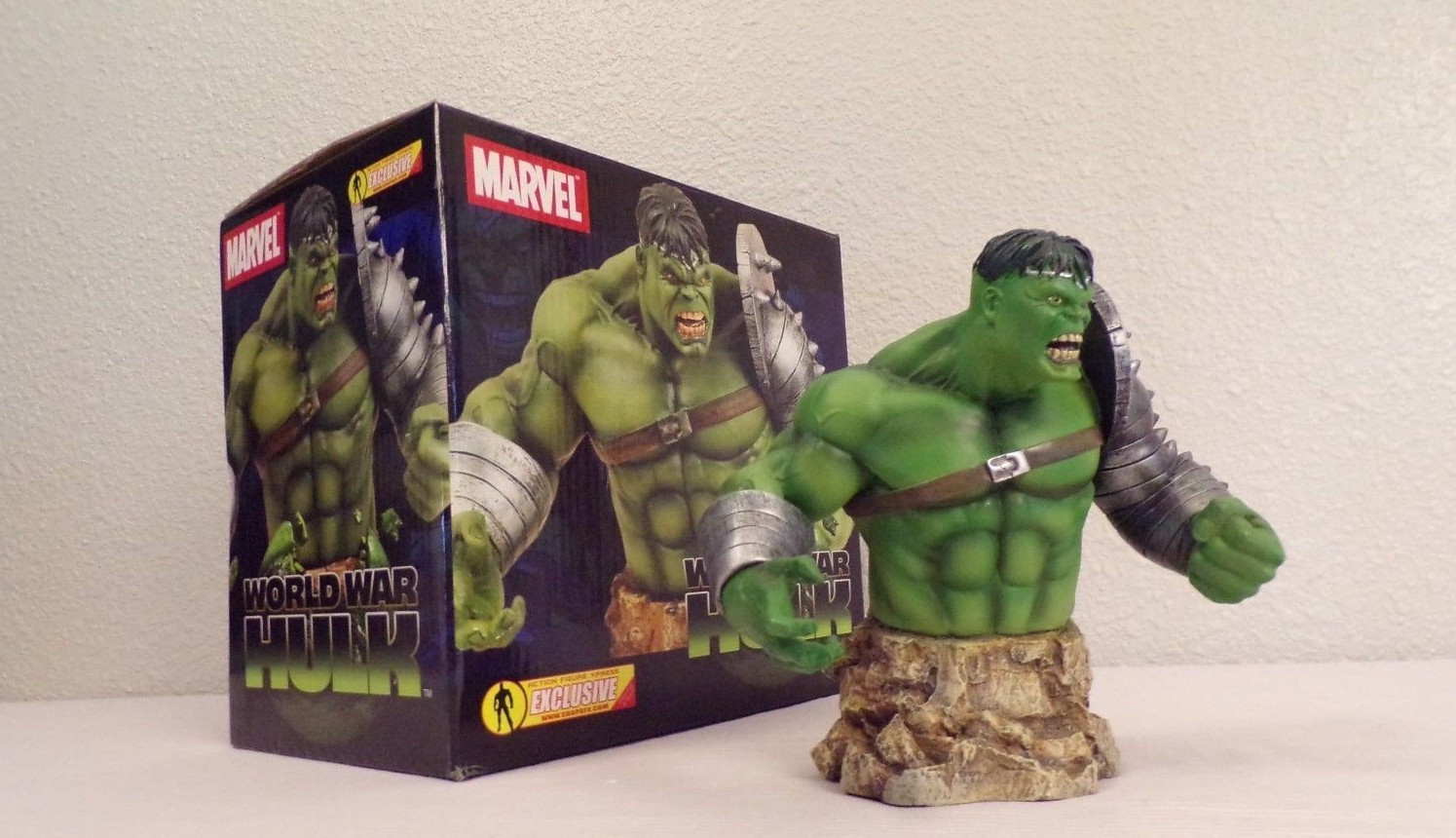 World War Hulk Bust Statue Diamond Marvel | eBay