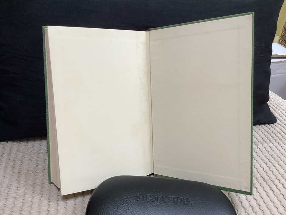 Operation Smuggle by Dorothy Clewes, Publisher: Collins, 1965 Cond. VG ...