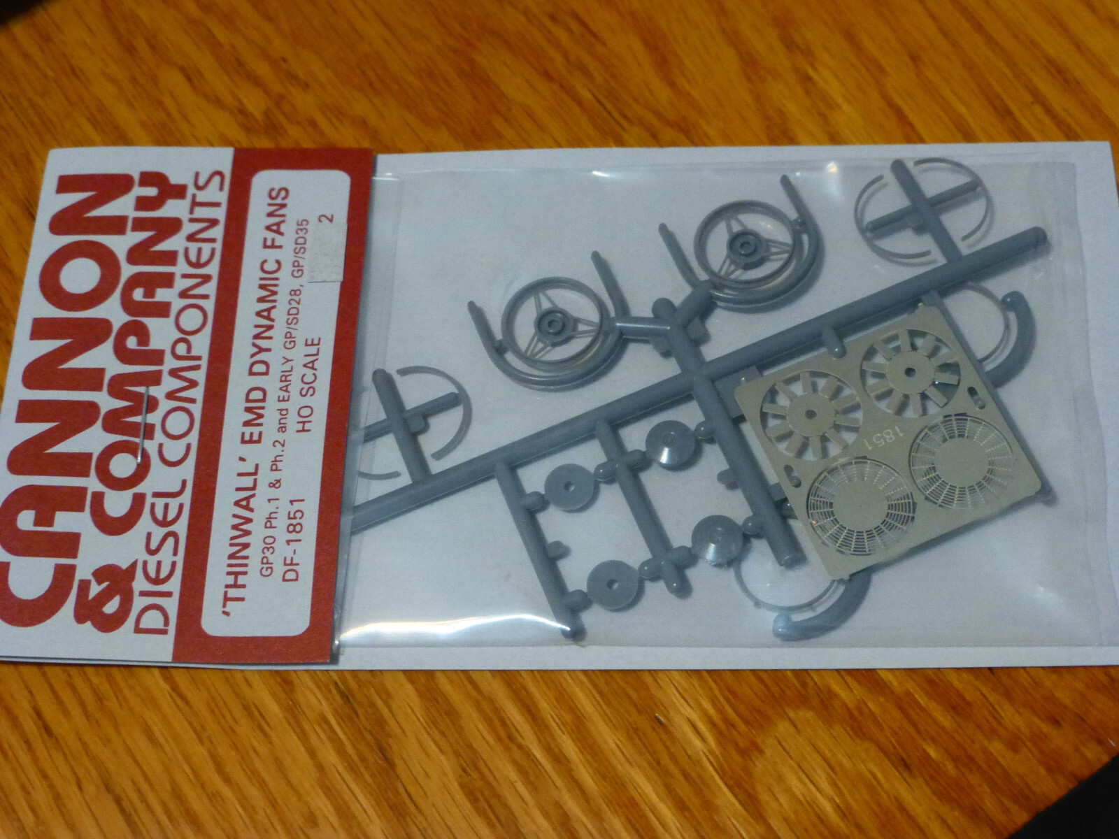 Cannon & Company HO #1851 Thinwall EMD 48" Dynamic Brake Fans pkg(2 ...