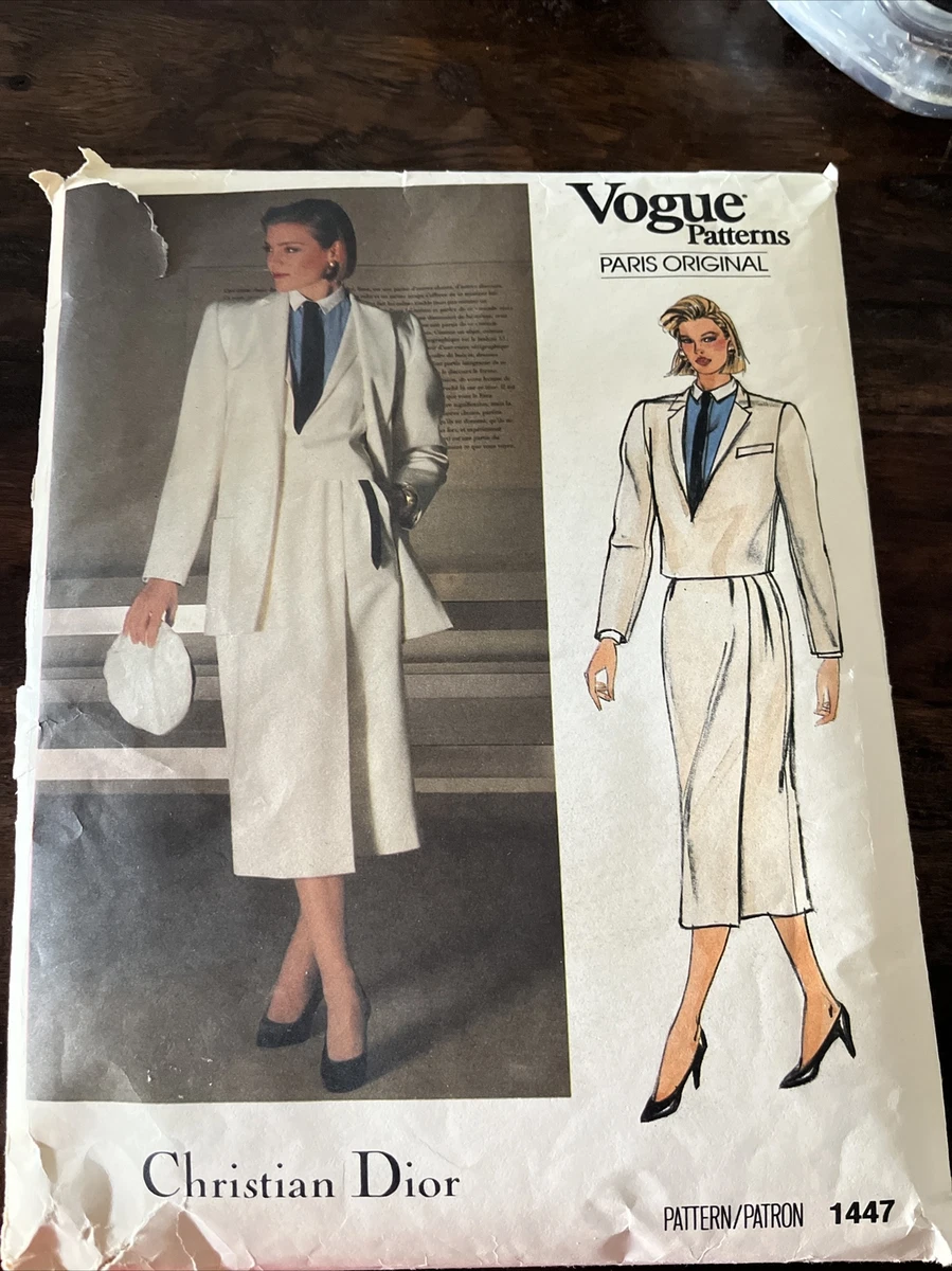1970s VOGUE Christian Dior Sewing Pattern 2911 Misses Above