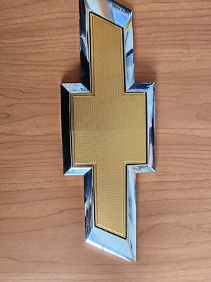 GM# 22786435 Gold/Chrome "Bowtie" Tailgate Emblem for 2014-2022 ...