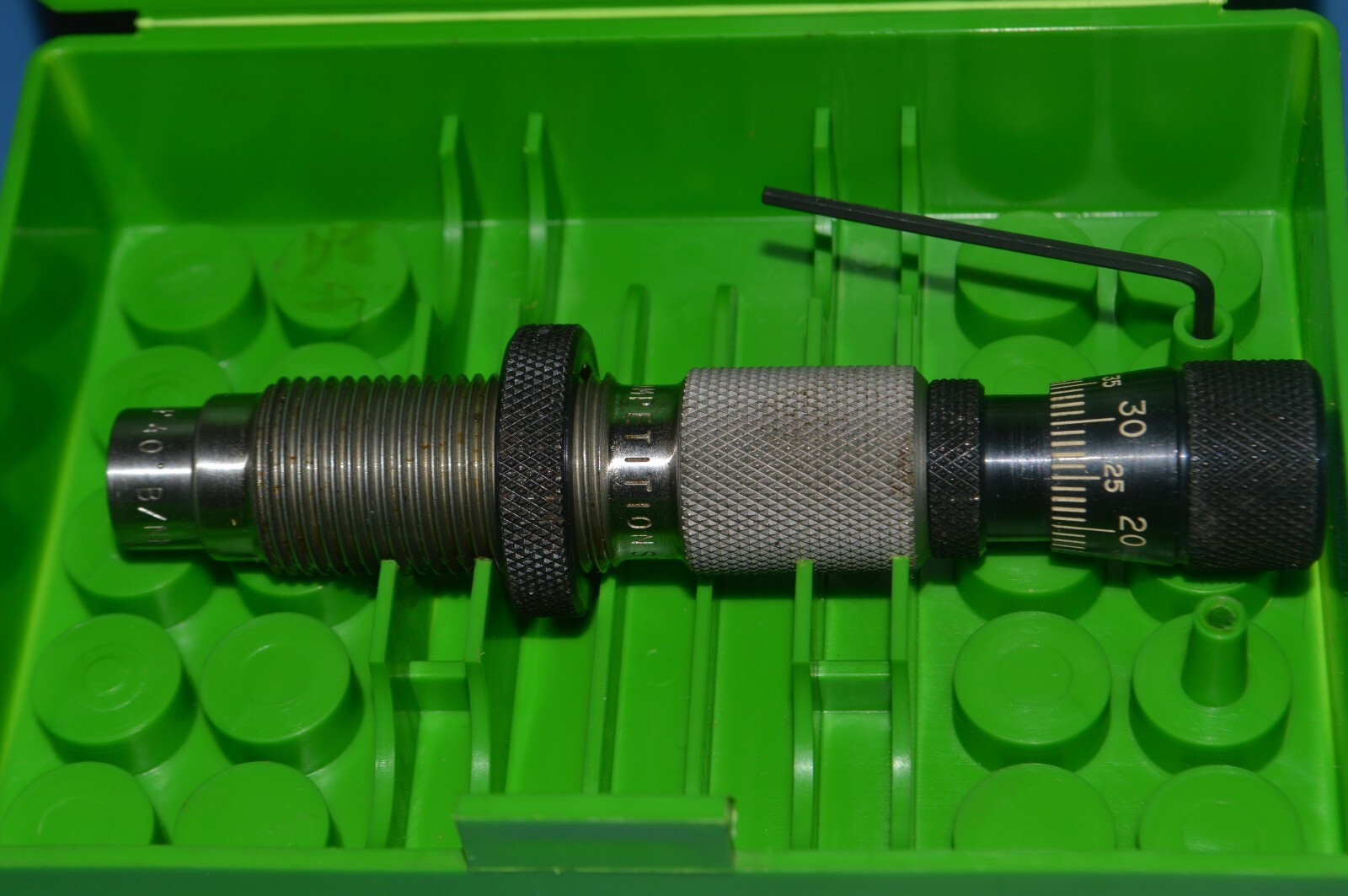 LOT #27 NICE!! WILDCAT REDDING COMPETITION NECK BUSHING #246 .22-250 ...