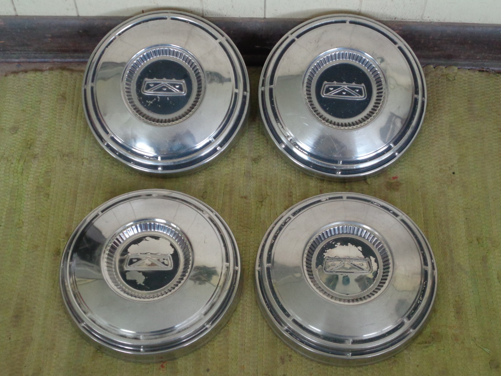 68 69 70 71 72 73 74 Ford Dog Dish HUB CAPS 10 1/2" Set of 4 Hubcaps | eBay