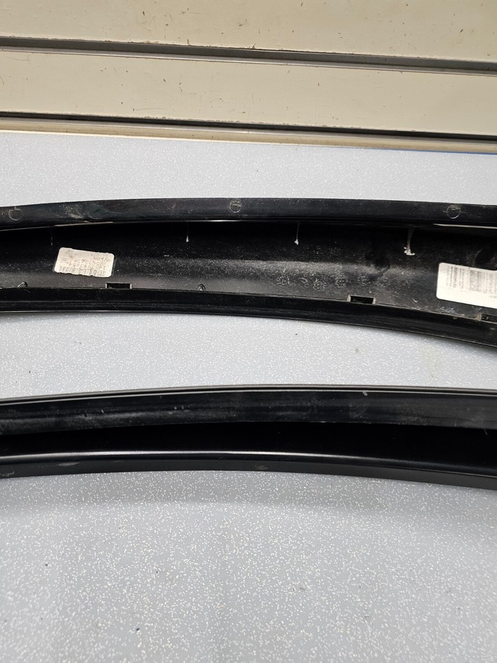 🔥02-09 ENVOY REAR LEFT/RIGHT D-PILLAR EXTERIOR HATCH TRIM MOLDING SET ...