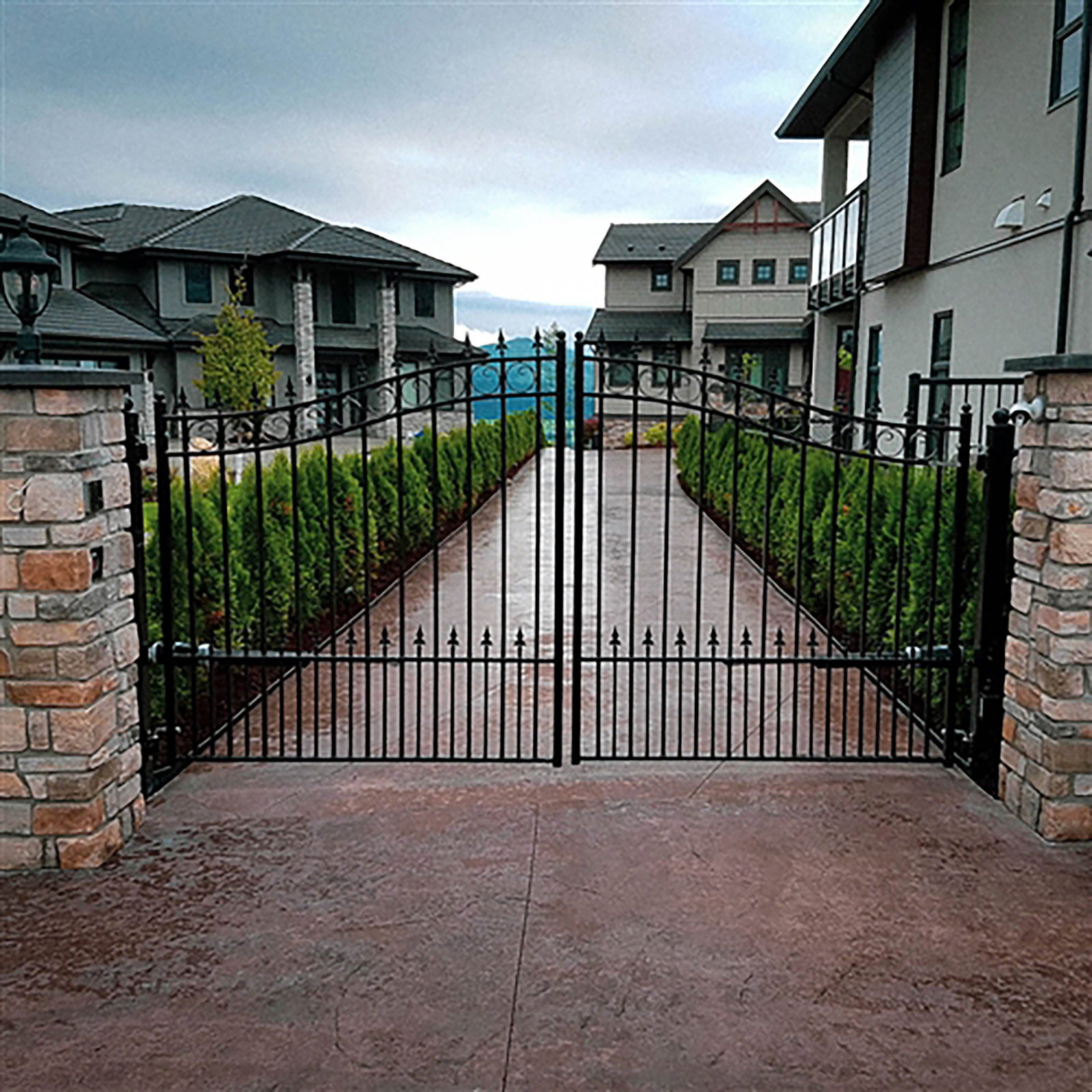 ALEKO Garden Yard Privacy Steel Dual Driveway Gate 12 ft Prague Style ...