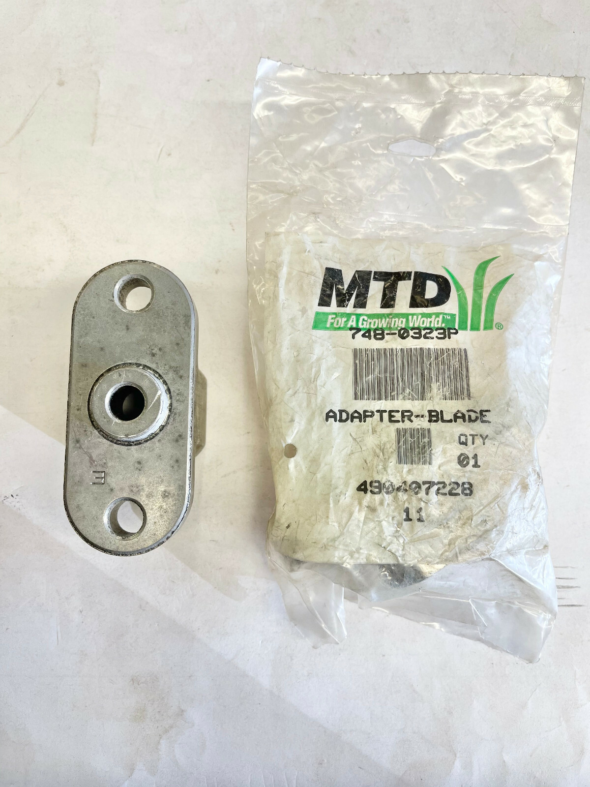**LOT of 2** Genuine OEM MTD 748-0323 / 948-0323 Blade Adapter - New ...