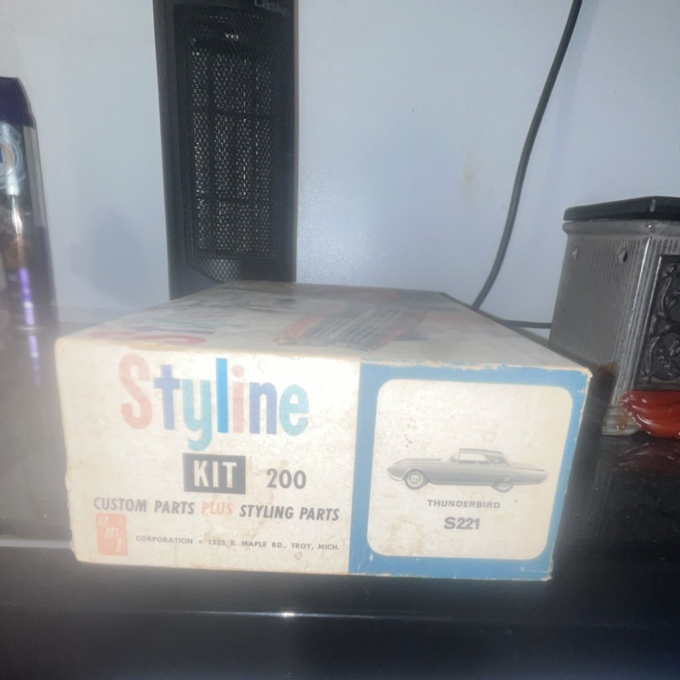 AMT Styline Kit 200 Thunderbird S221 Model Kit CONTAINS ALL PARTS | eBay