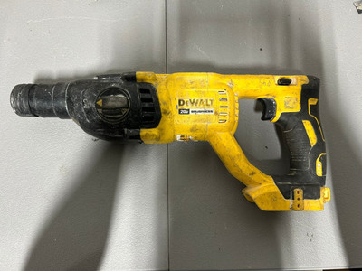 DEWALT 20V MAX Rotary Hammer SDS Plus 1-1/8-Inch Tool Only (DCH263B ...