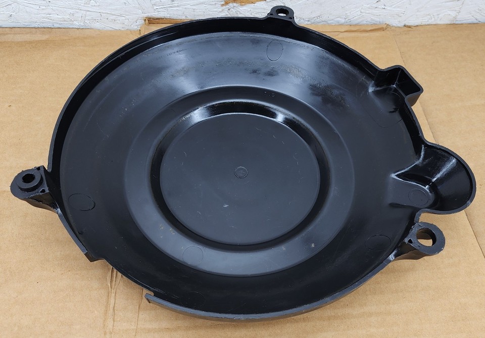 225/250 HP Yamaha Flywheel Cover Assembly 1990-2004 61A-81337-01-00 C ...