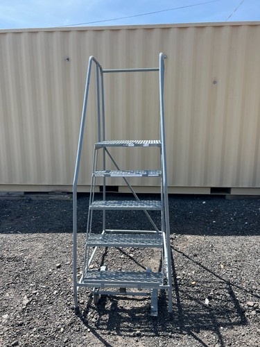 ULINE H-841-20 5 Step Rolling Safety Ladder 50” Platform Height 450 lbs ...