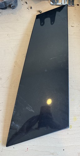 2008-2012 Buick Enclave Driver Rear Quarter Window Plastic Moulding ...