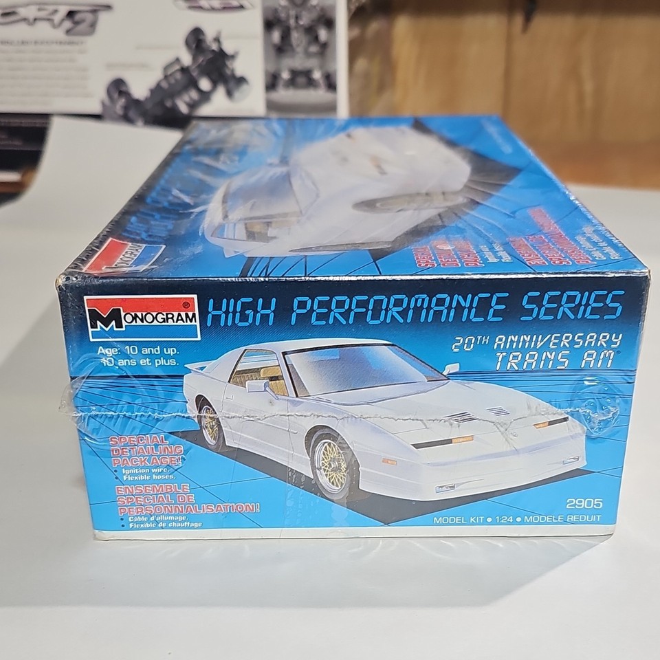 Monogram 20th Anniversary TURBO Trans Am Model Kit 1:24 White NEW ...