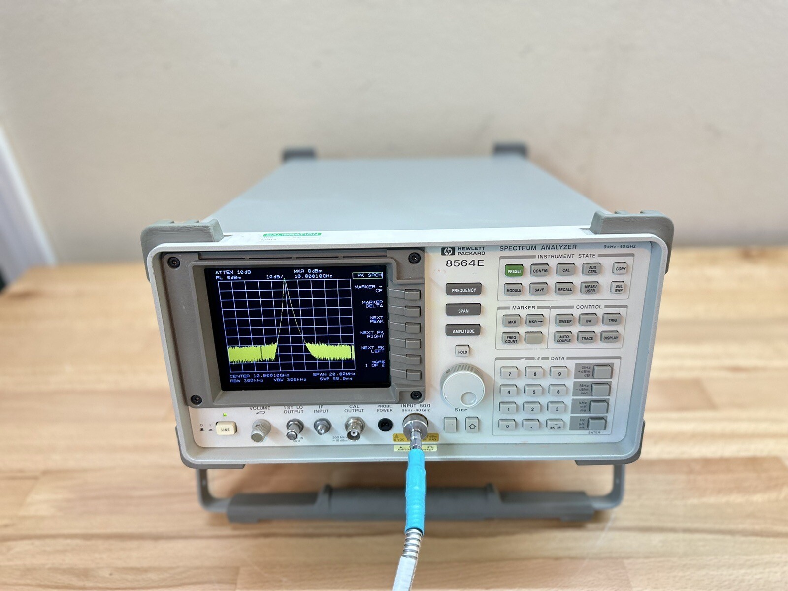 HP Agilent 8564E Spectrum Analyzer 9 kHz to 40 GHz LCD Upgrade + NEW ...
