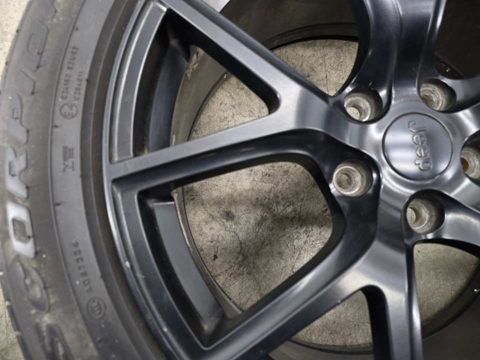 2011-2020 Jeep Grand Cherokee Trackhawk 6.2L 20" SET Wheels Rims Tires ...