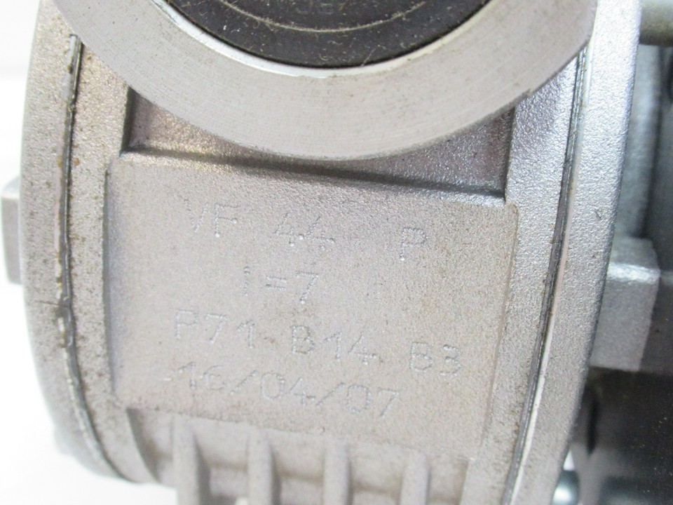 Siemens 1LA7073-4AB12 4Pole Motor W/ VF-44-P-P71-B14-B3 Gear Reducer, 7 ...