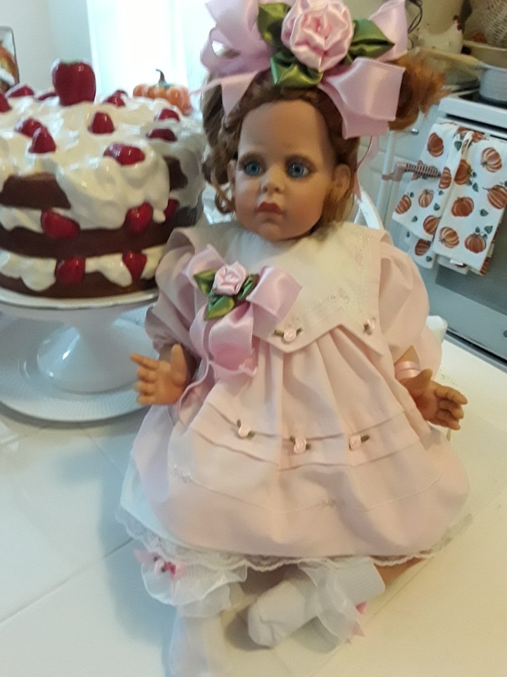 PRETTY IN PINK ROSES VINYL FAYZAH SPANOS 26IN. MIRANDA DOLL PINK OUTFIT ...