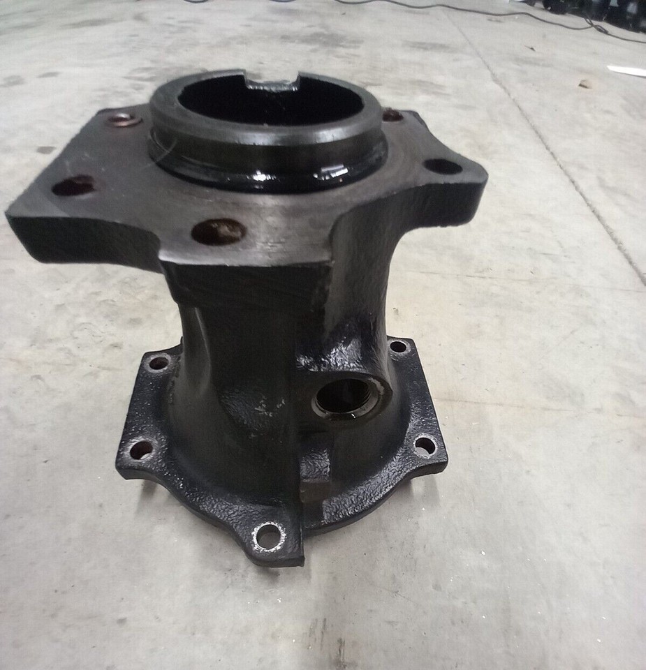 John Deere 755 855 Tractor 4WD Front Left Axle Housing | eBay
