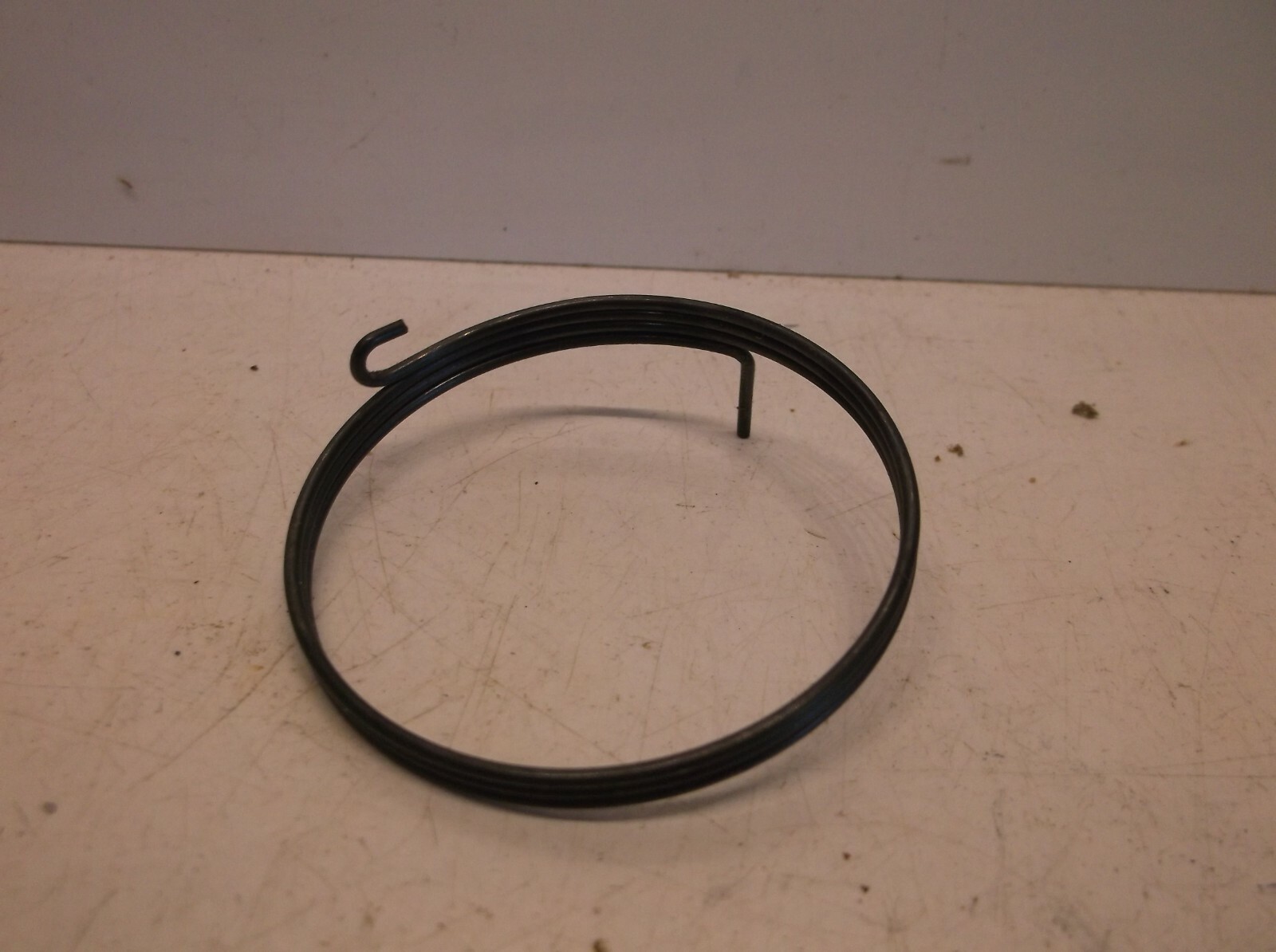 6867201 Torsion Spring Off Of A Ryobi R10633 5-1/2" Circular Saw | eBay
