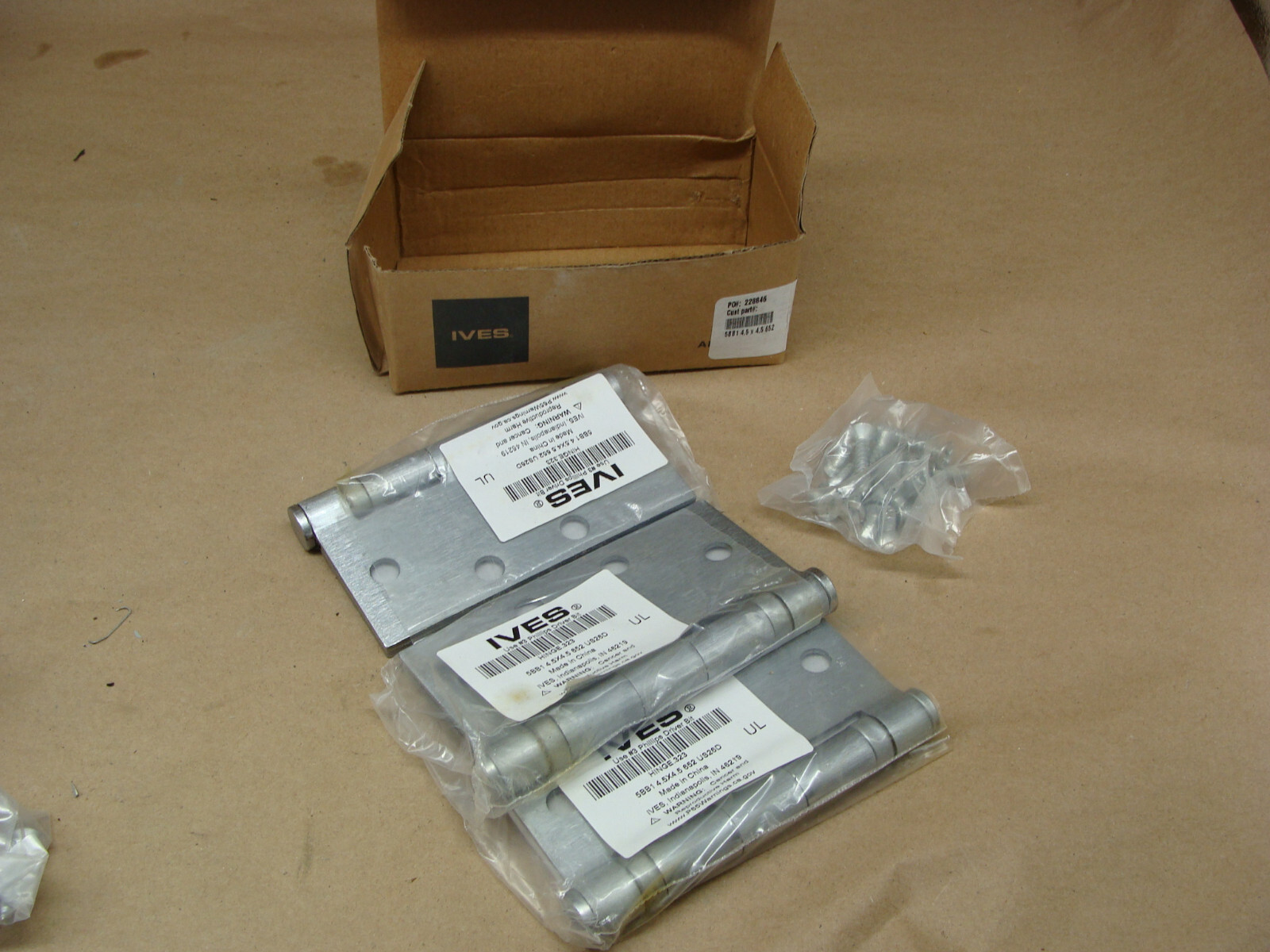 IVES HINGE.323 5BB1 4.5X4.5 652 US26D BOX OF 3 | eBay