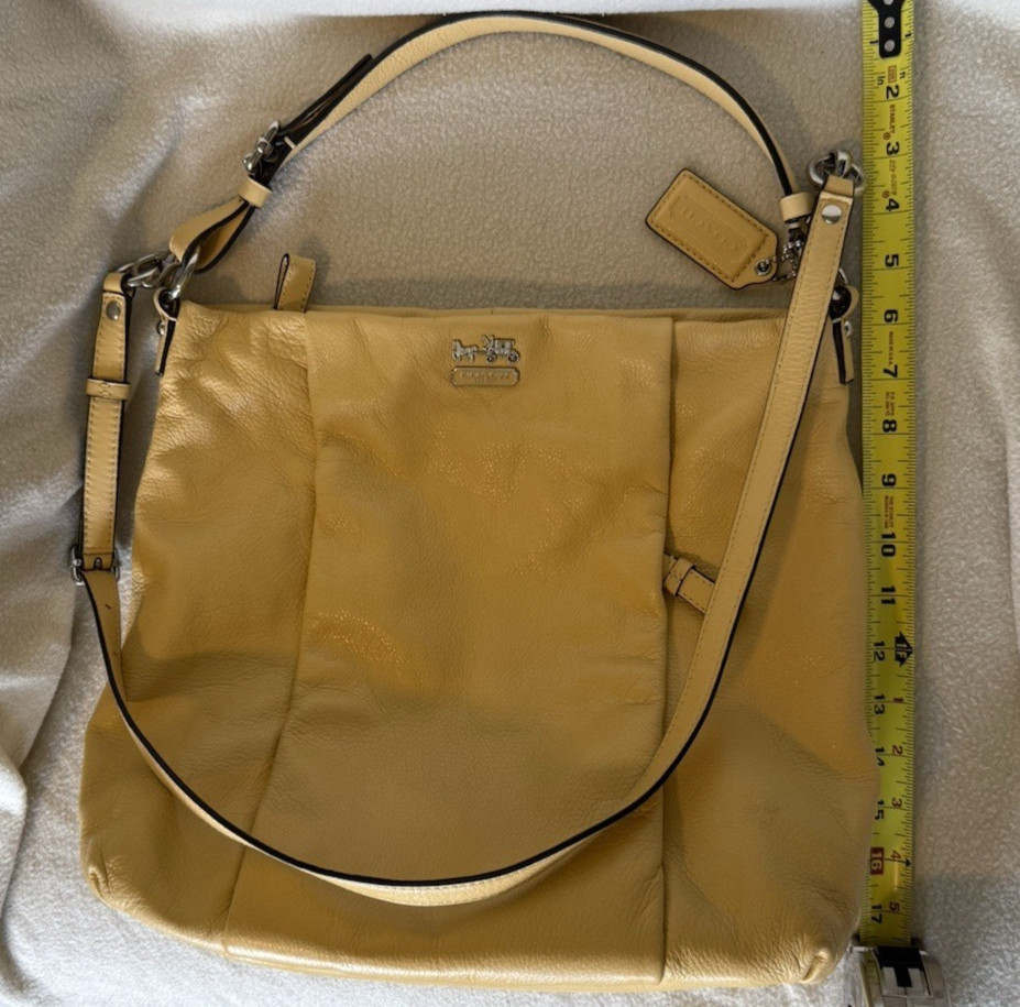 PRISTINE - COACH MADISON ISABELLE BUTTER YELLOW LEATH… - Gem